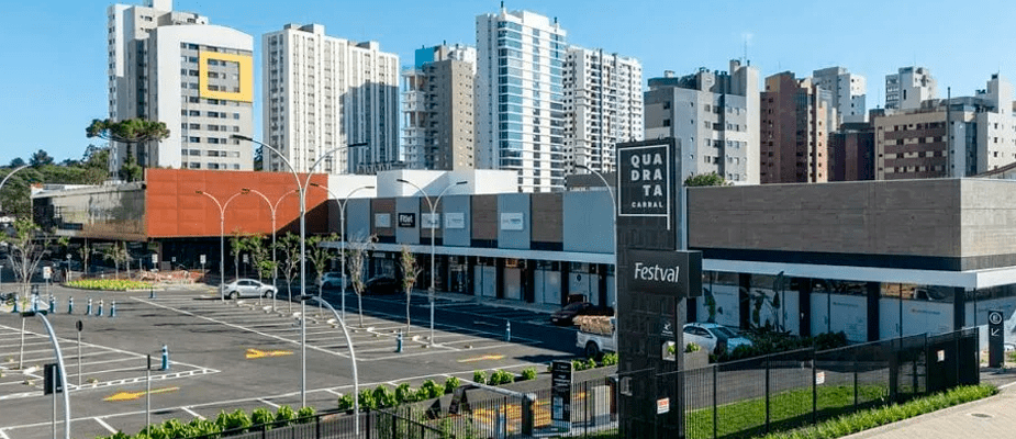 Curitiba (PR) ganha novo street mall - Giro News